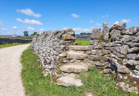 Tideswell, Miller’s + Cressbrook Dales Walk From Litton | 8-Mile Route ...
