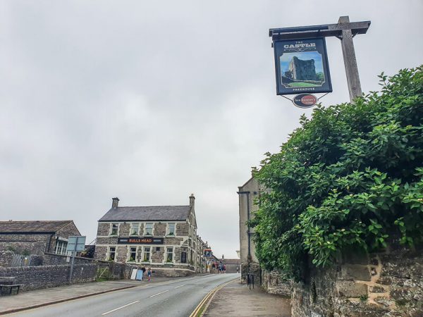 Cave Dale Short Walk From Castleton | 2-Mile Route – Peak District Walks
