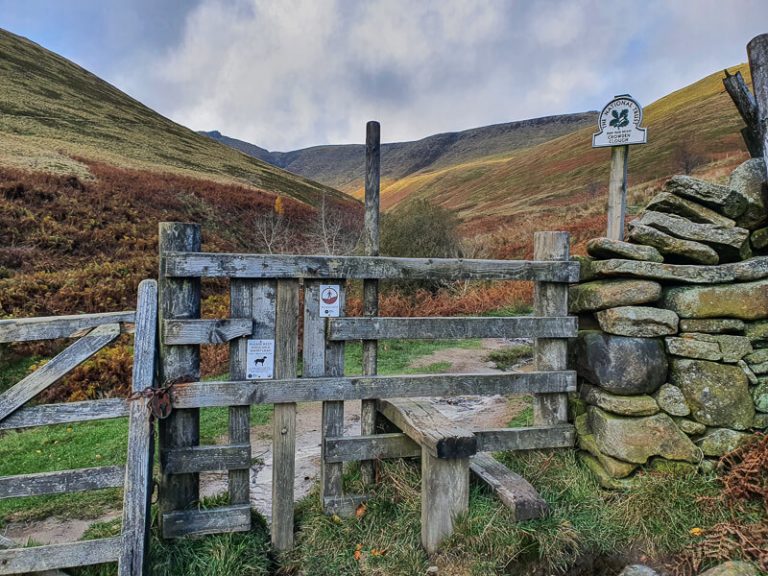 Crowden Clough Scramble (Via Grindslow Knoll) From Barber Booth | 6 ...