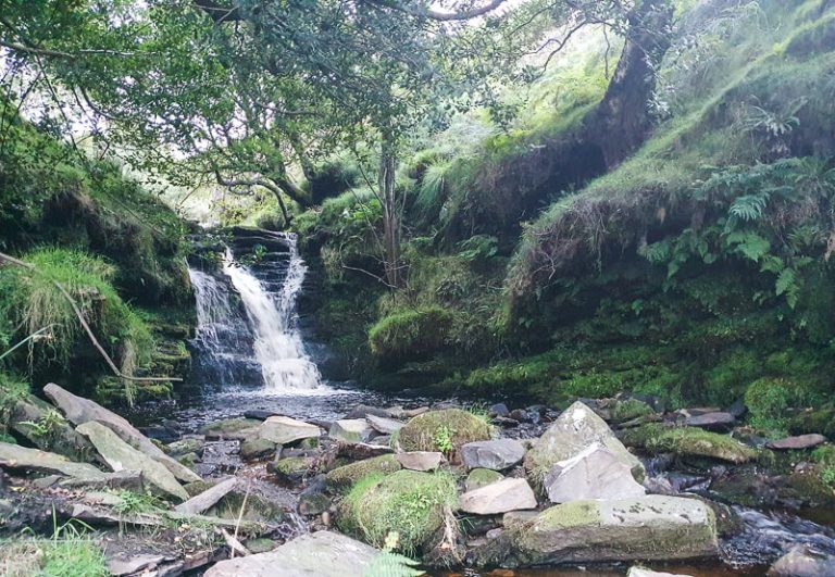 15 BEST Peak District Waterfalls (+ Walks to Visit Them) – Peak ...