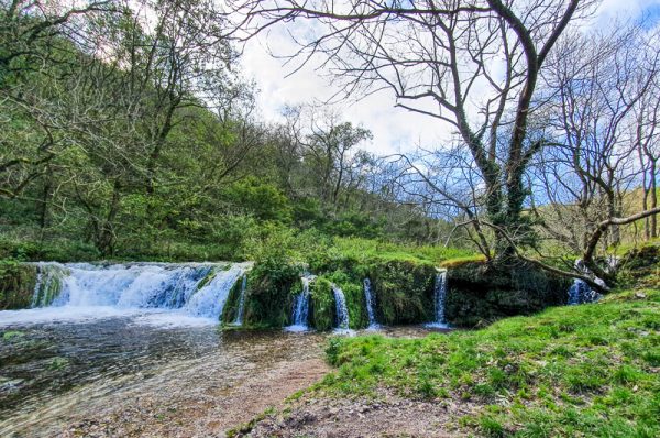 15 BEST Peak District Waterfalls (+ Walks to Visit Them) – Peak ...