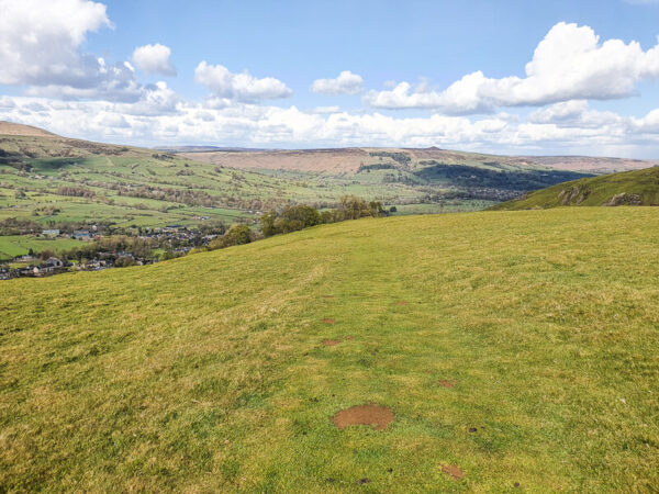 Cave Dale Short Walk From Castleton | 2-Mile Route – Peak District Walks