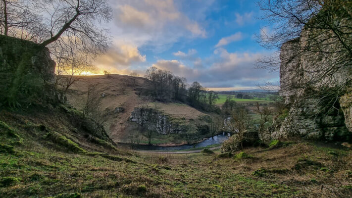 13 EASY Short Walks in the Peak District – Peak District Walks