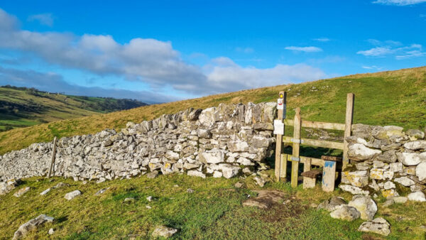 Pilsbury Castle Walk From Hartington | 8-Mile Route – Peak District Walks