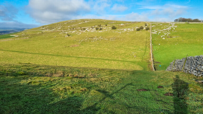 Pilsbury Castle Walk From Hartington | 8-Mile Route – Peak District Walks