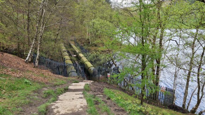 Derwent Dam + Ladybower Reservoir Walk From Fairholmes | 6-Mile Route ...